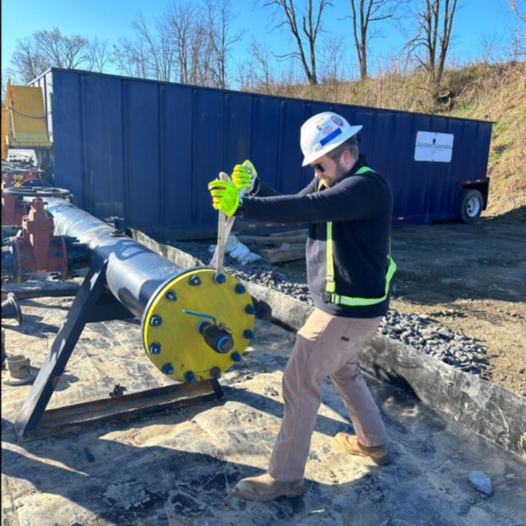 Roustabouts: On-Demand Professional Field Services for Oil and Gas ...